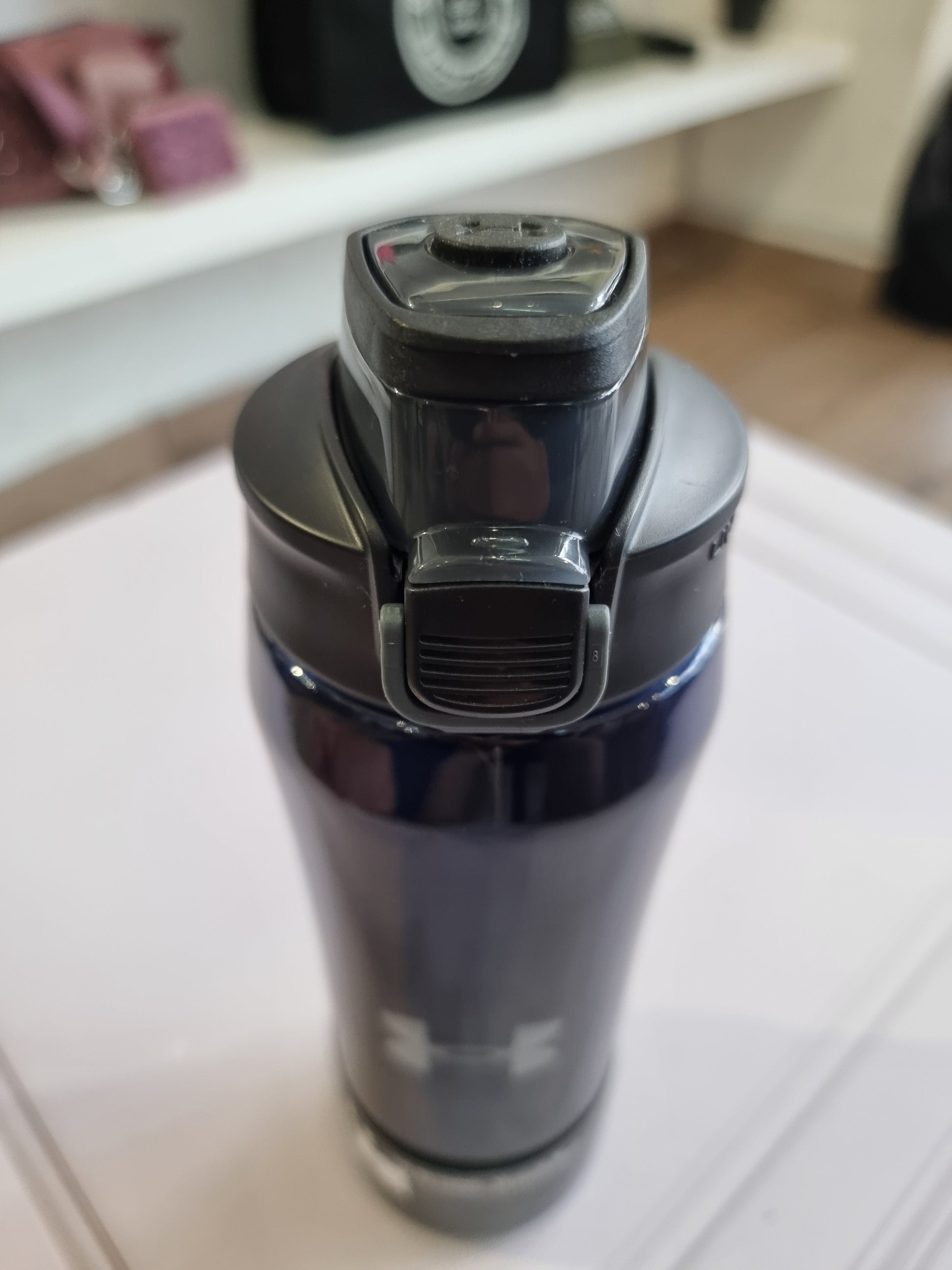 Termo Under A azul marino 500ml – BGC Trends